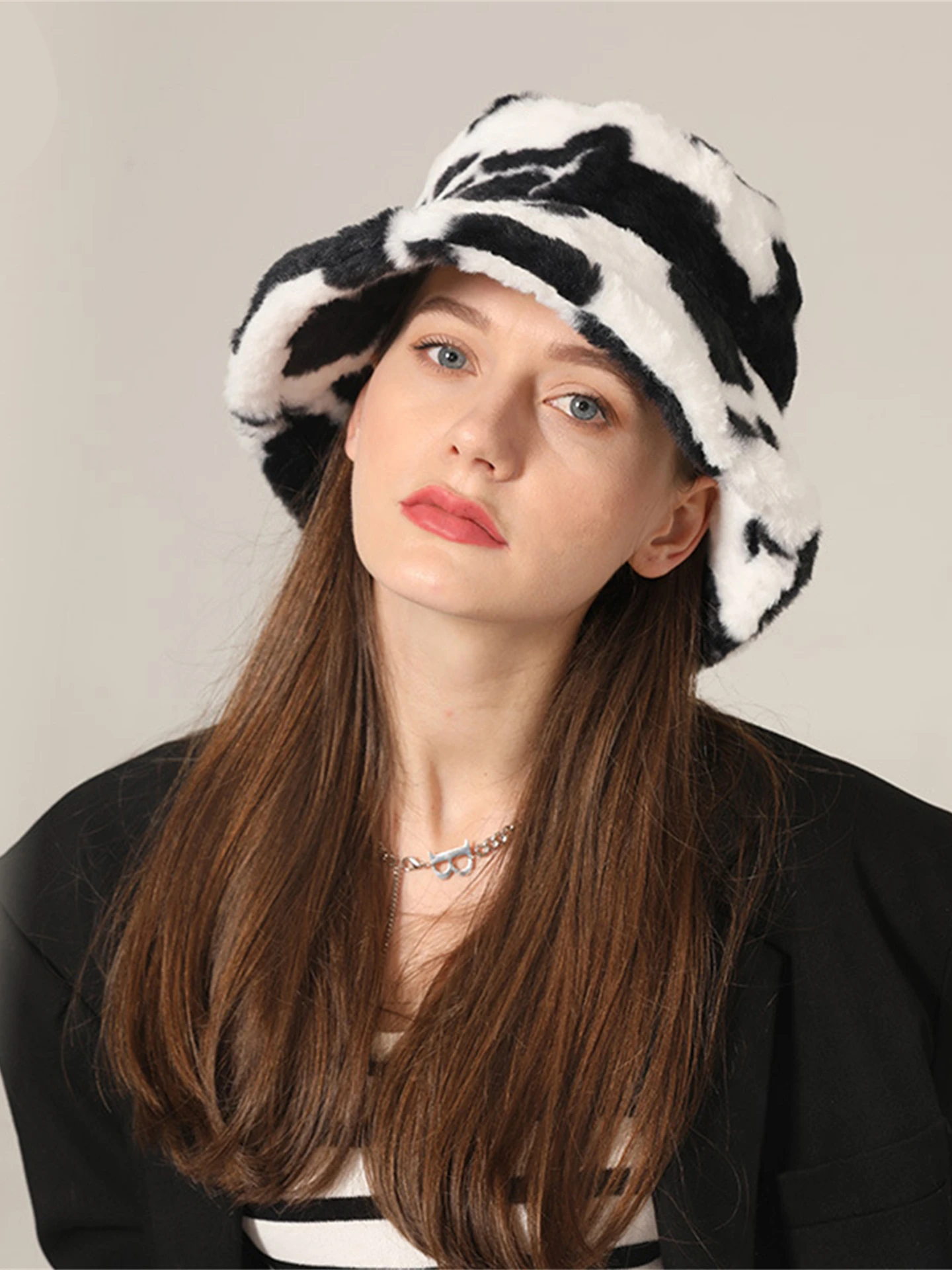 Color Block Bucket Hat | Savana | Bestsellers