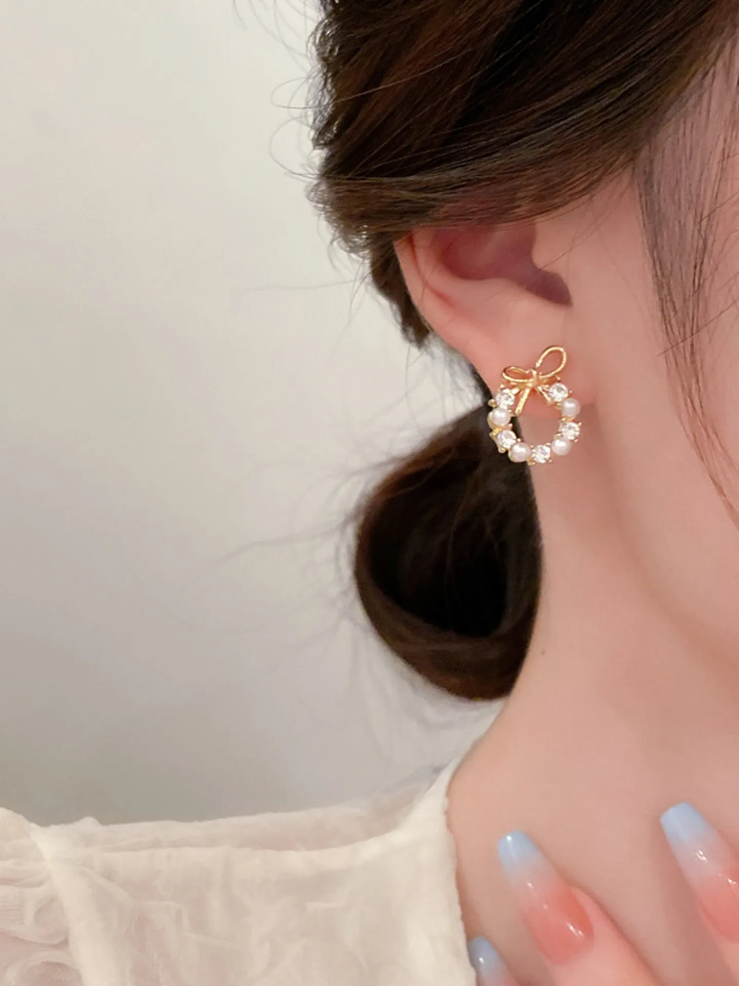 Bow Stud Earrings | Savana | Bestsellers
