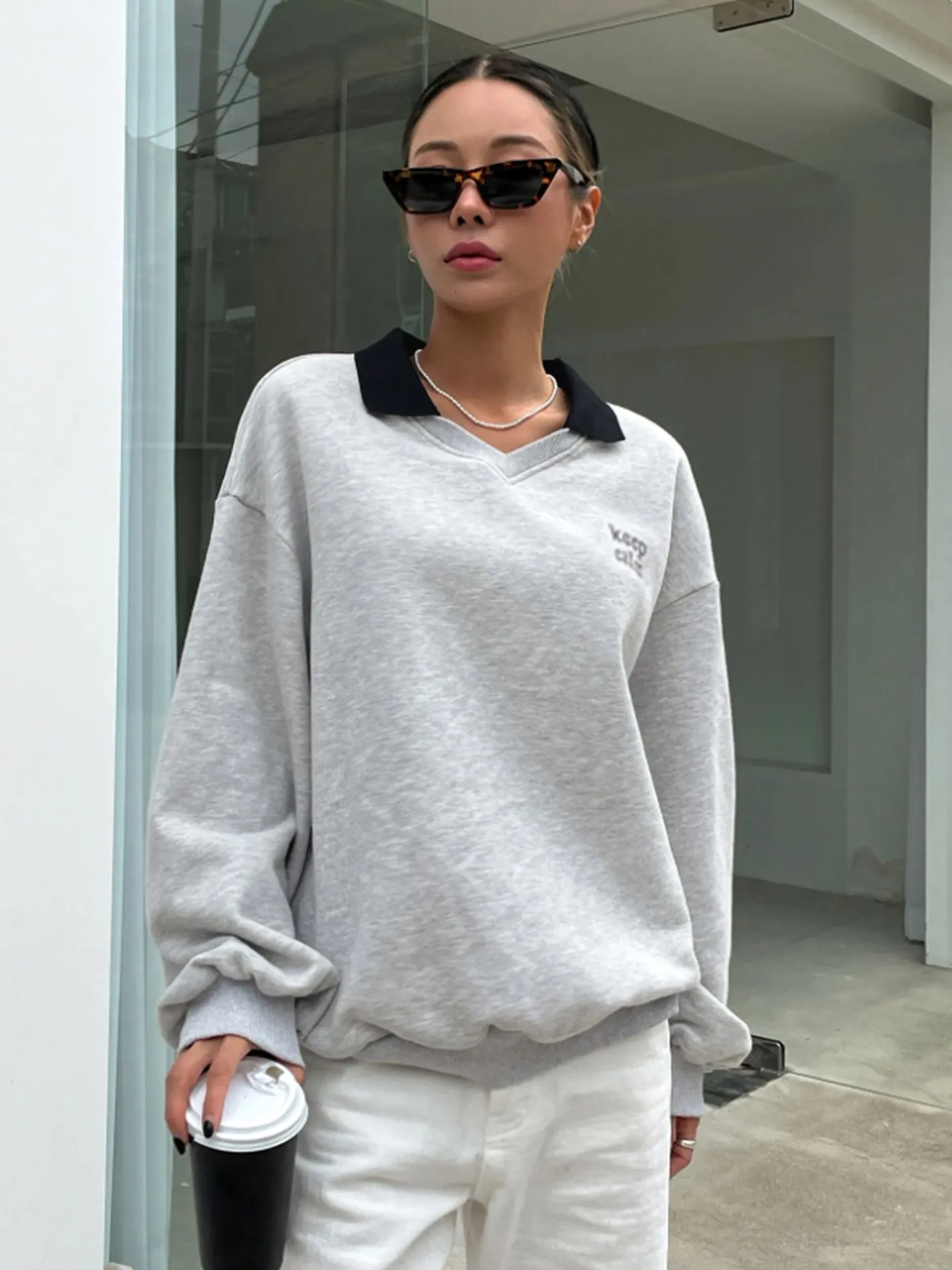Contrast Pullover Sweatshirt | Savana | Bestsellers