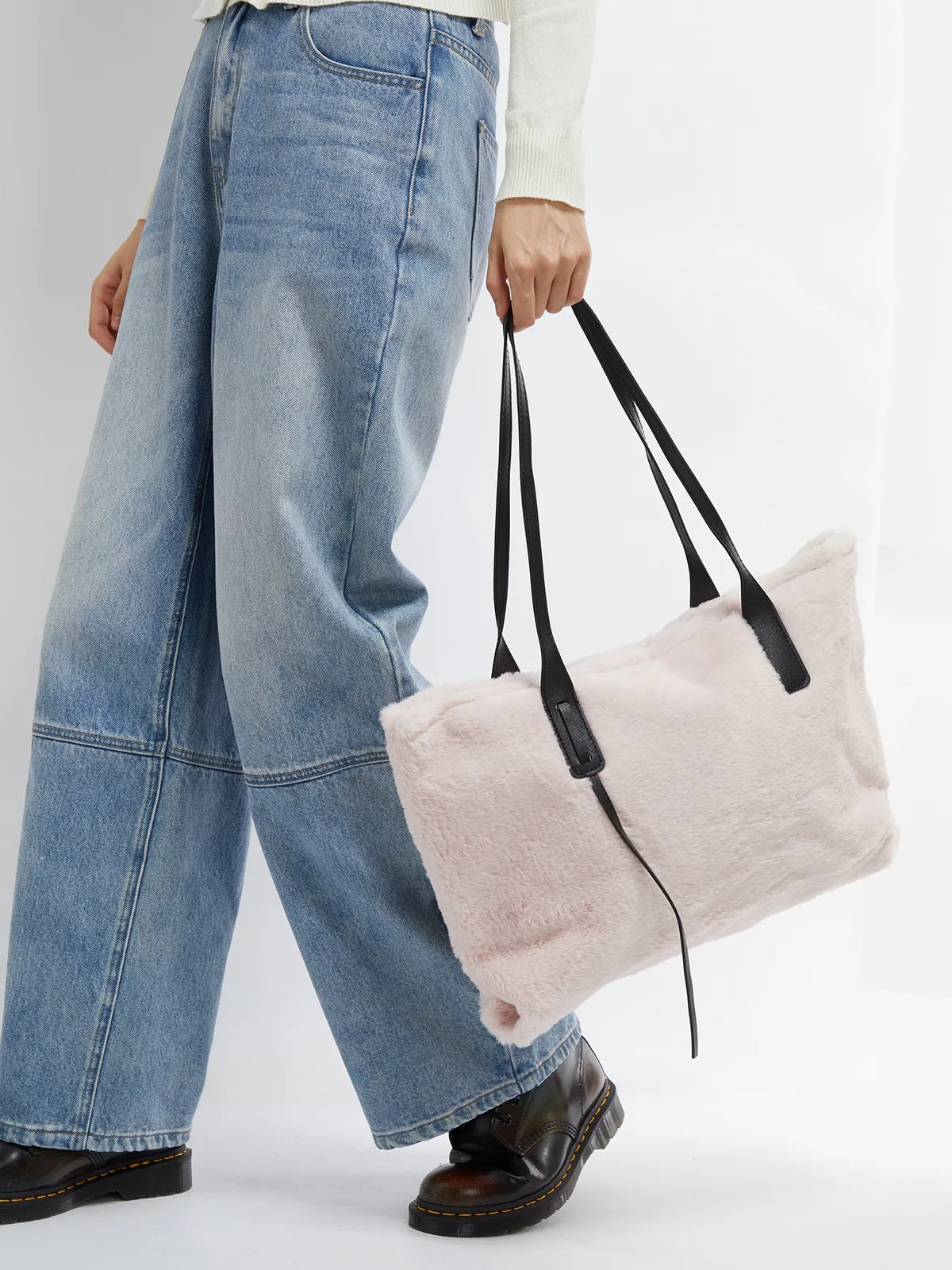 Solid Color Plush Tote Bag | Savana | Bestsellers