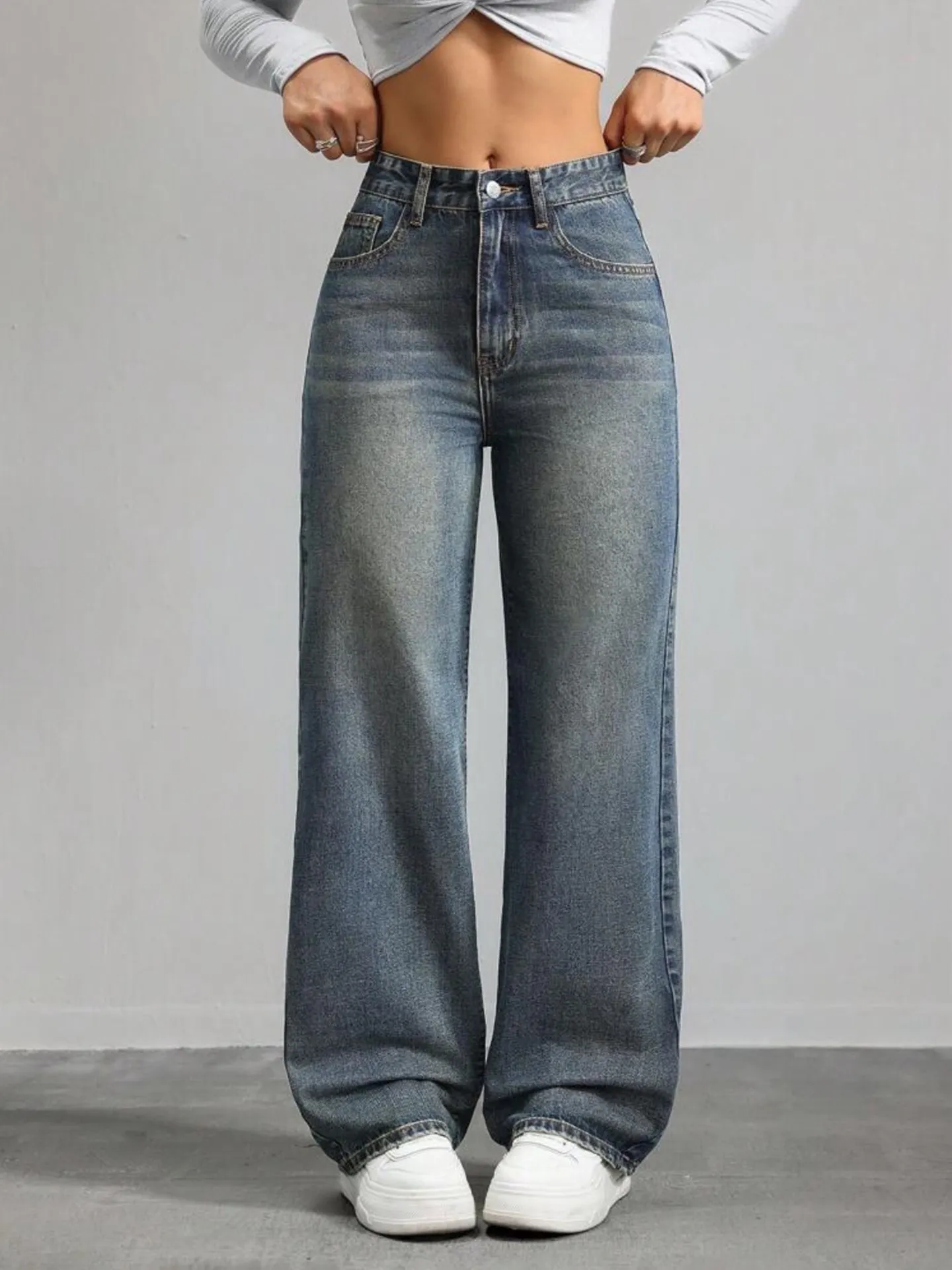 Contrast Stitch Straight Leg Jeans | Savana | Bestsellers