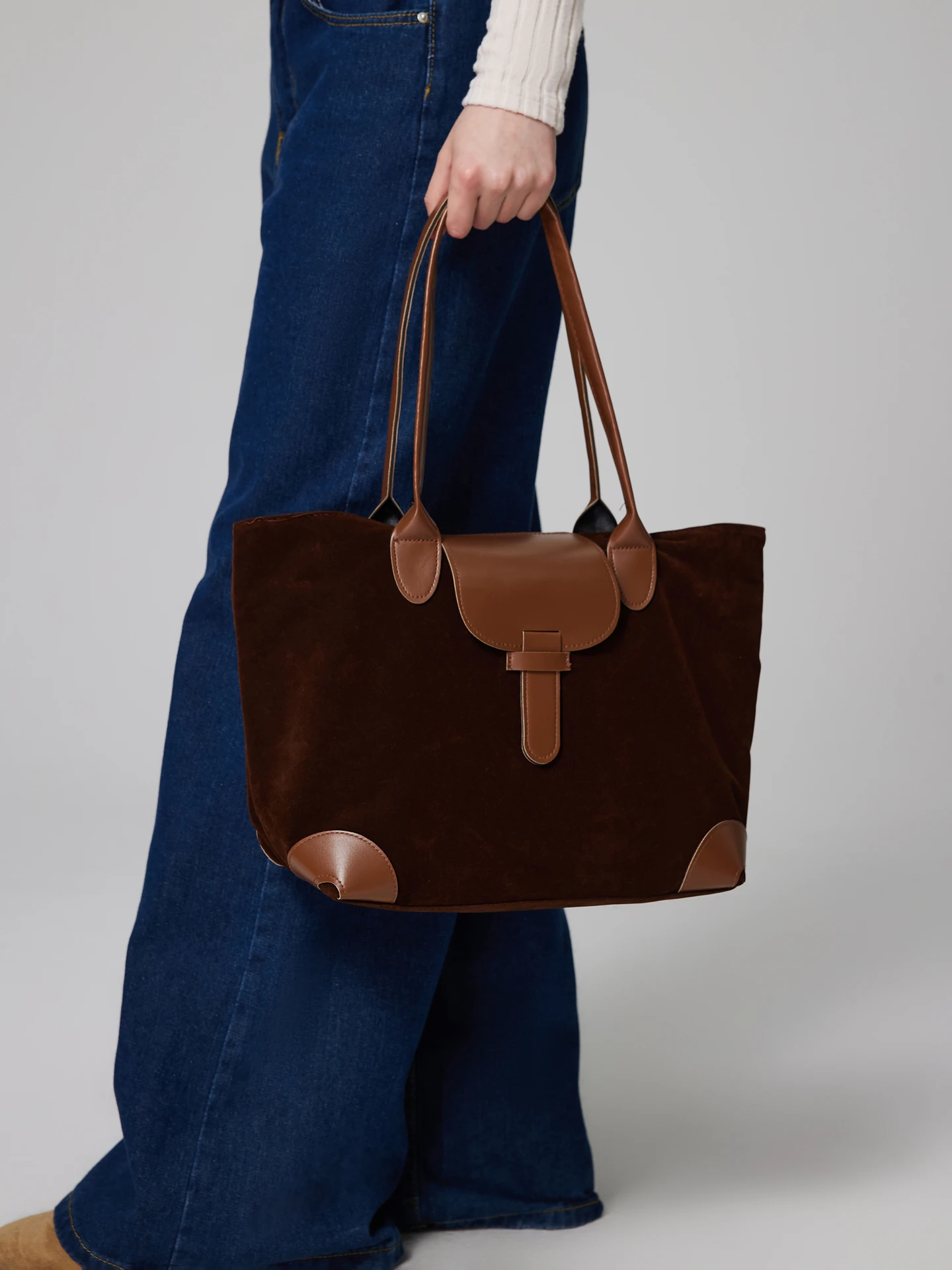 Solid Bucket Totes Bag | Savana | Bestsellers