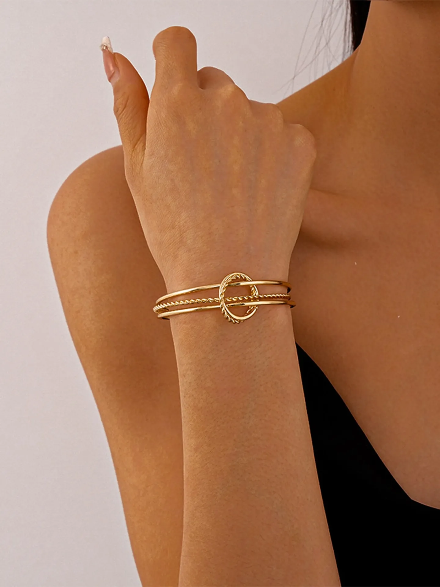 Knot Bangle | Savana | Bestsellers