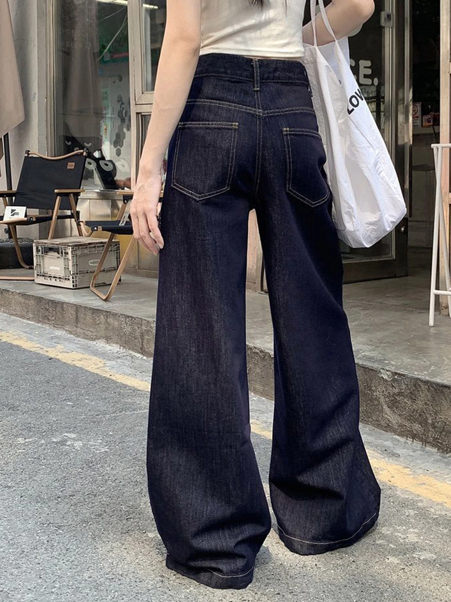 High Waist Indigo Wash Contrast Stitching Straight Leg Jeans | Savana ...