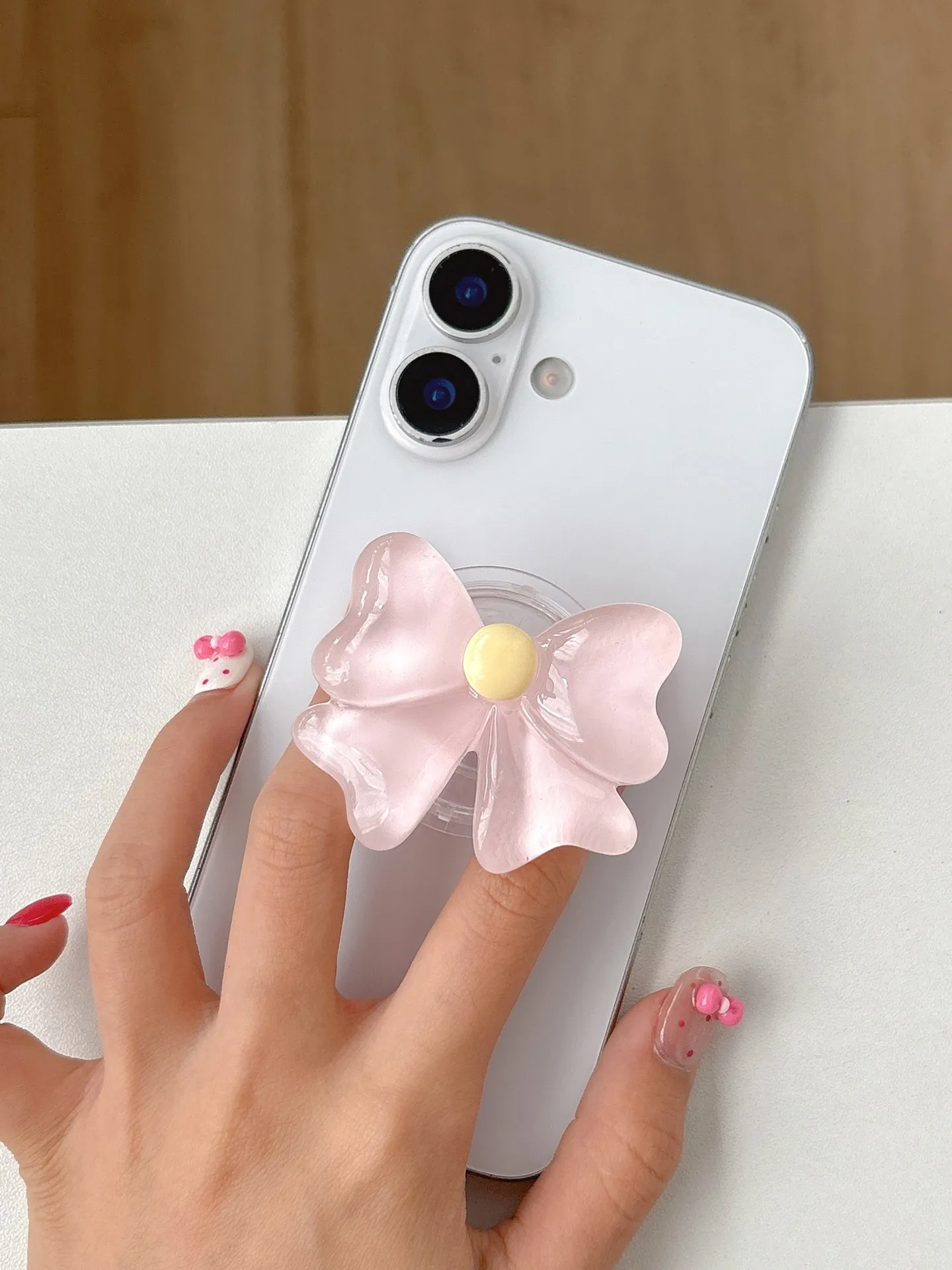 Bow Phone Holder | Savana | Bestsellers