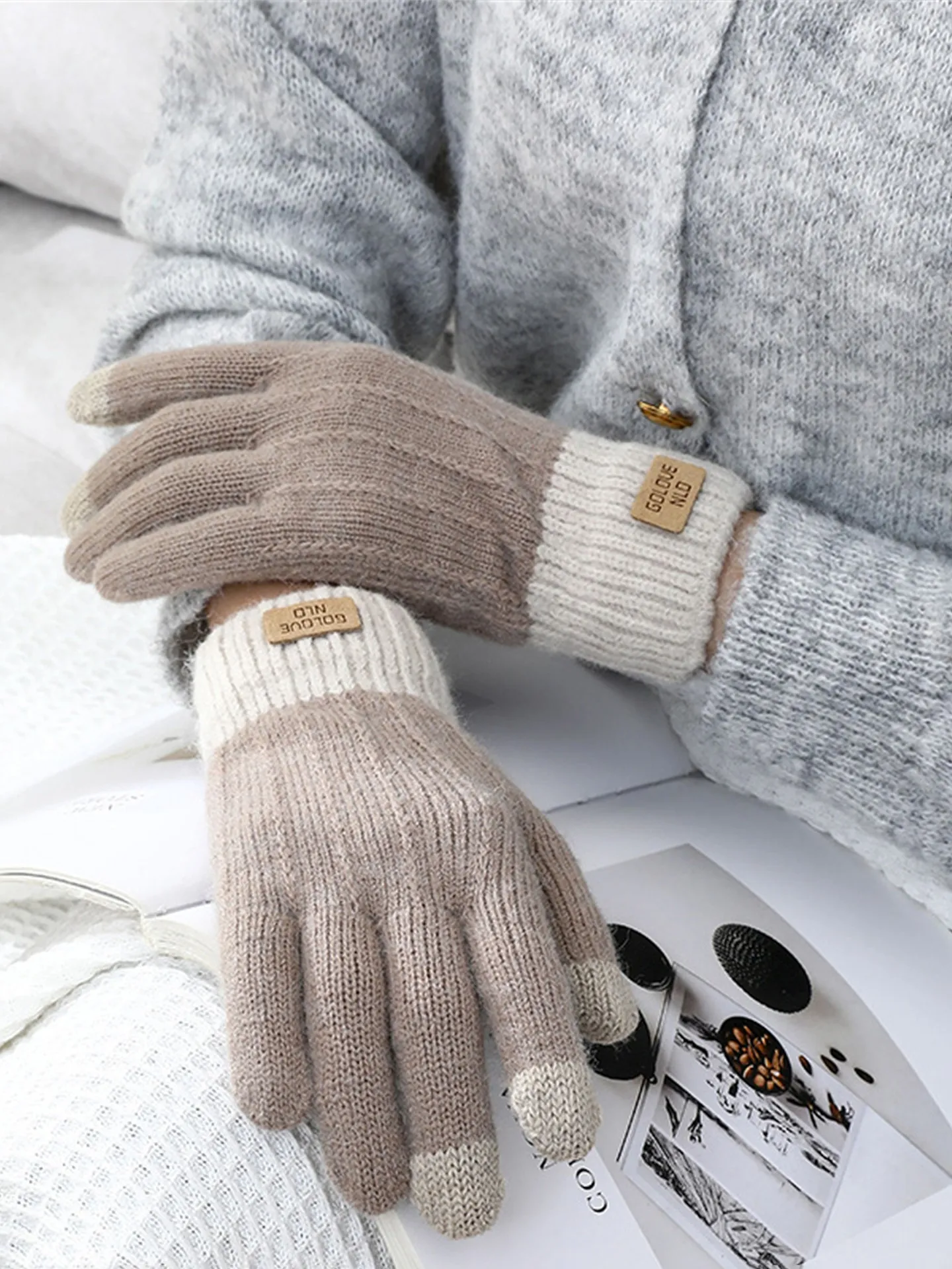 Color Block Glove | Savana | Bestsellers