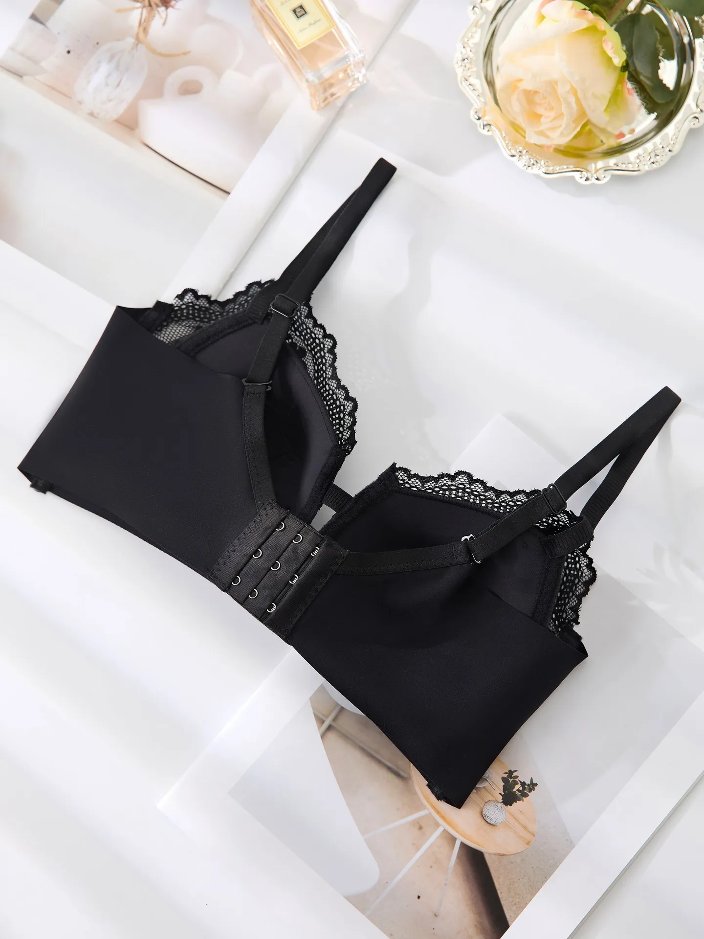 Lace-trimmed Freedom Bra | Savana | Bestsellers