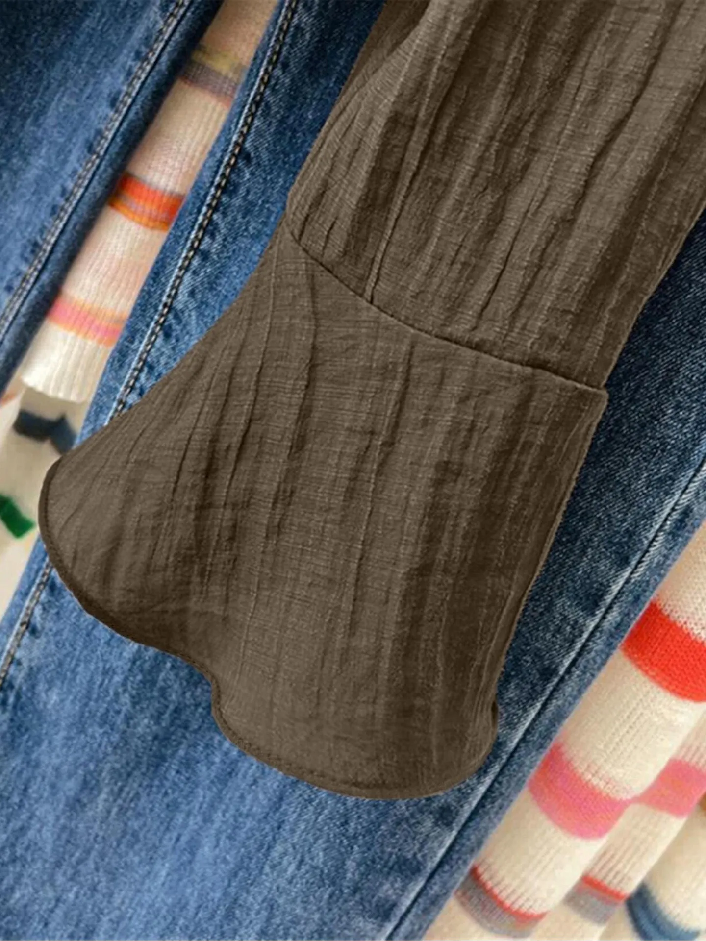 Relaxed Bell Sleeve Ruffle Straight blouse | Savana | Bestsellers