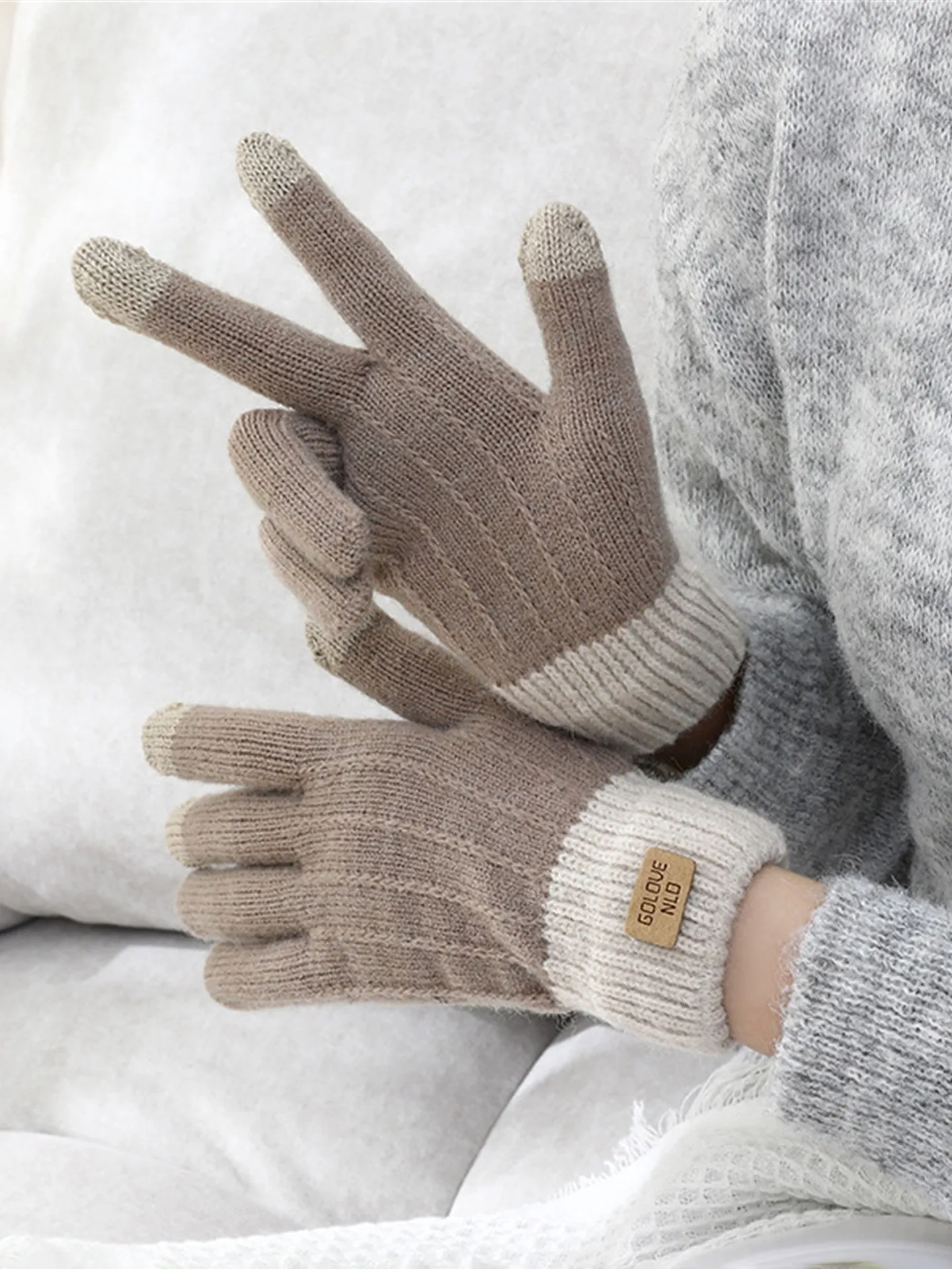 Color Block Glove | Savana | Bestsellers