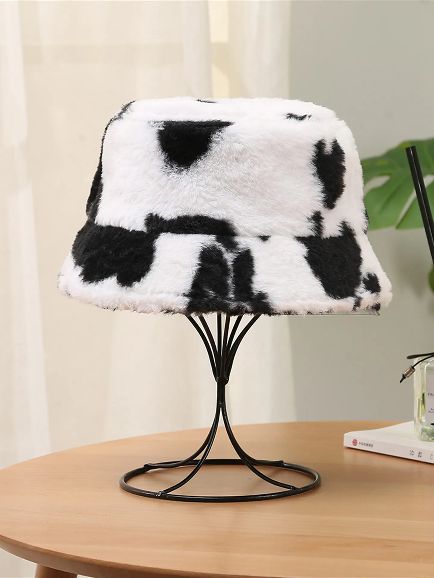 Color Block Bucket Hat | Savana | Bestsellers