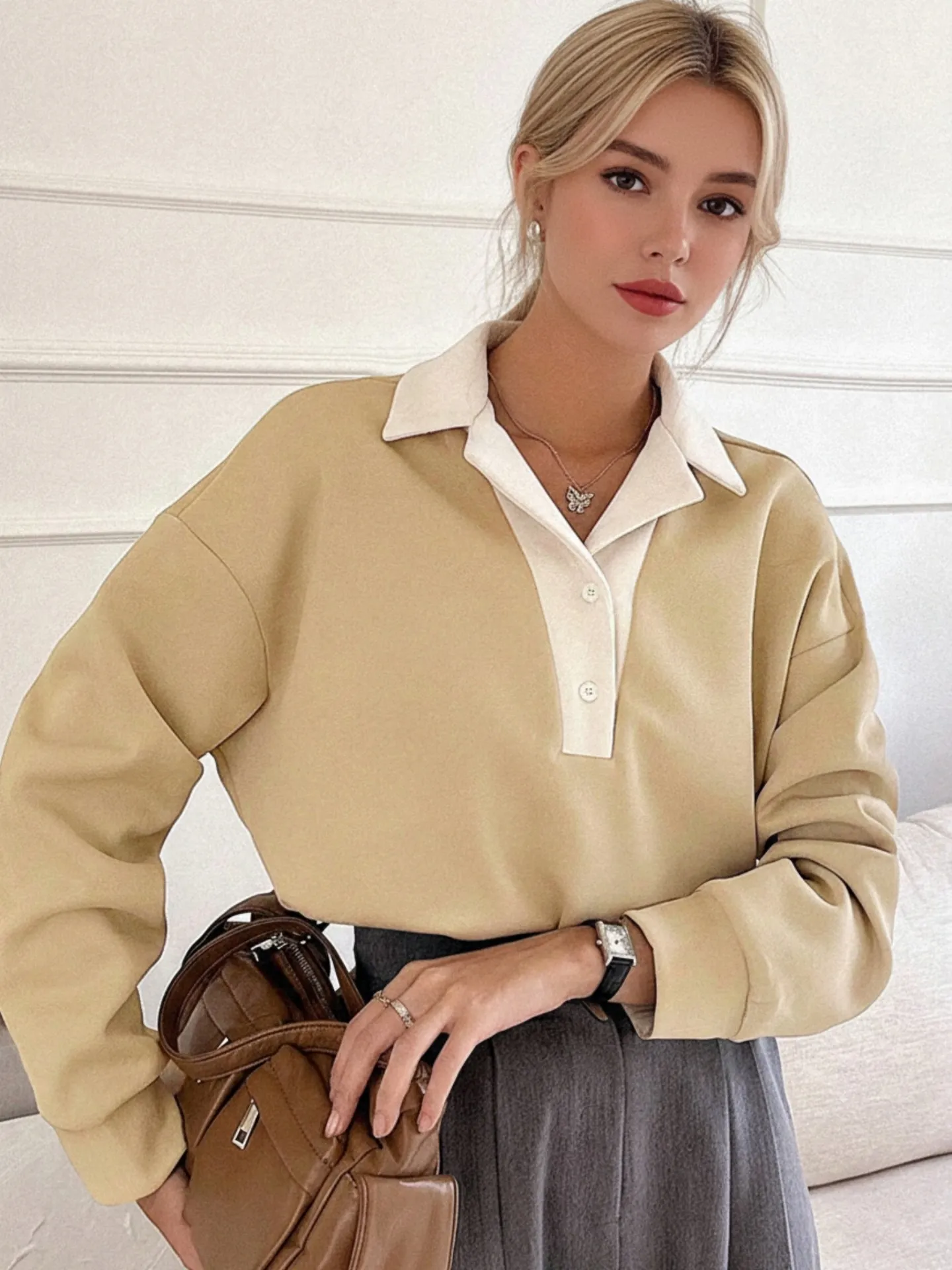 Contrast Pullover Sweatshirt | Savana | Bestsellers