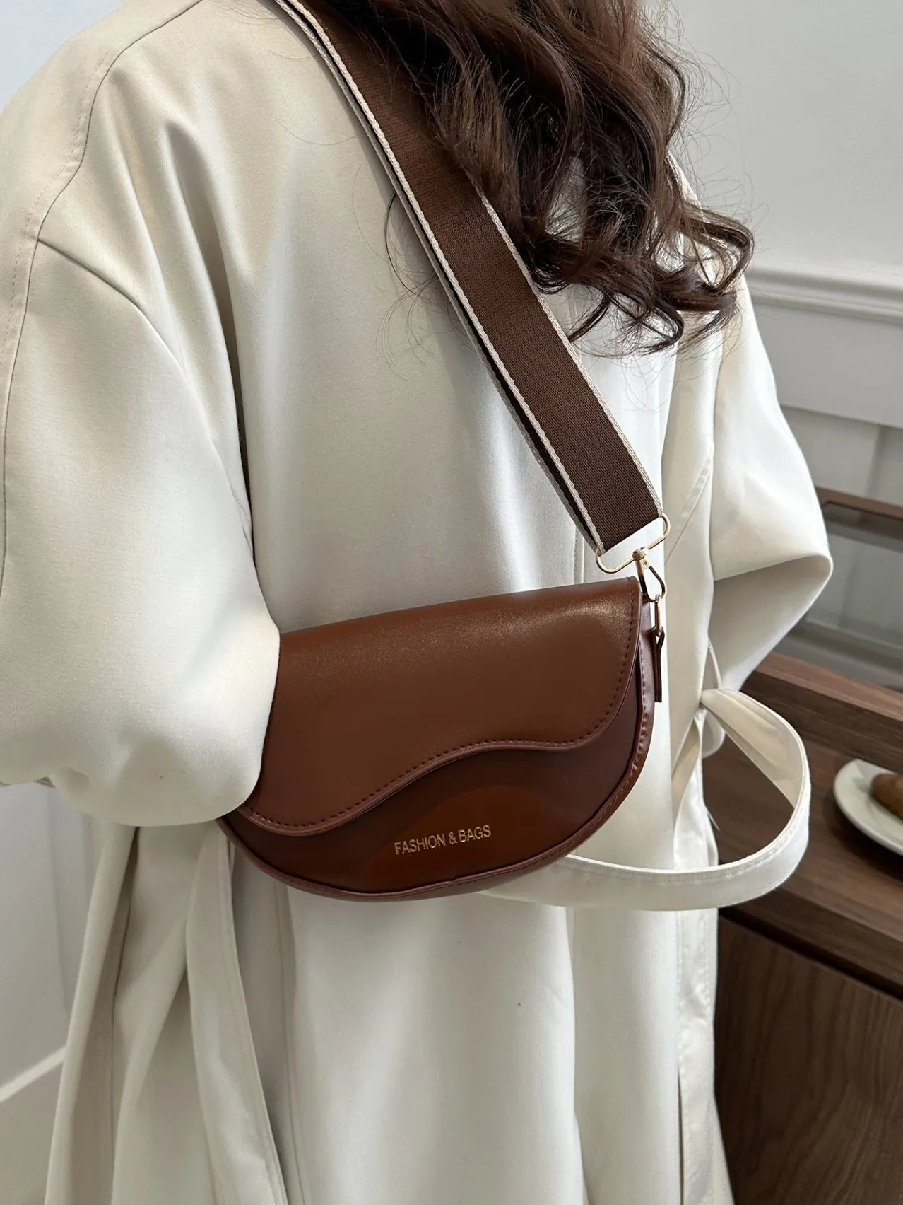 Solid Saddle Bag | Savana | Bestsellers