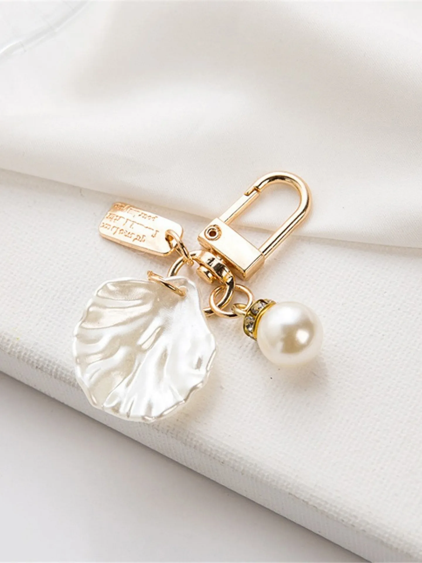 Shell Bag Charm | Savana | Bestsellers