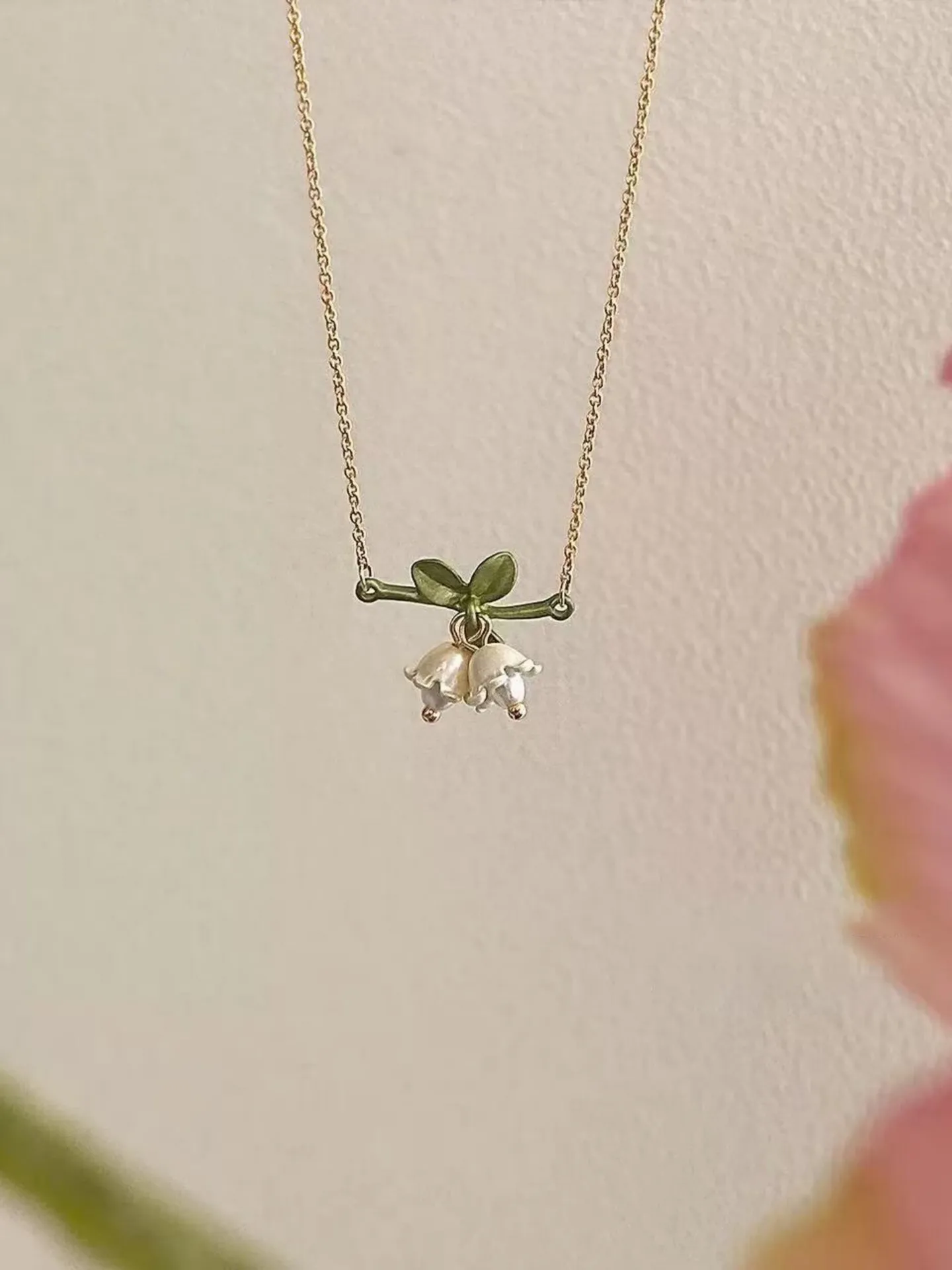 Flowers Artificial jewellery - Pendant Necklace | Savana | Bestsellers