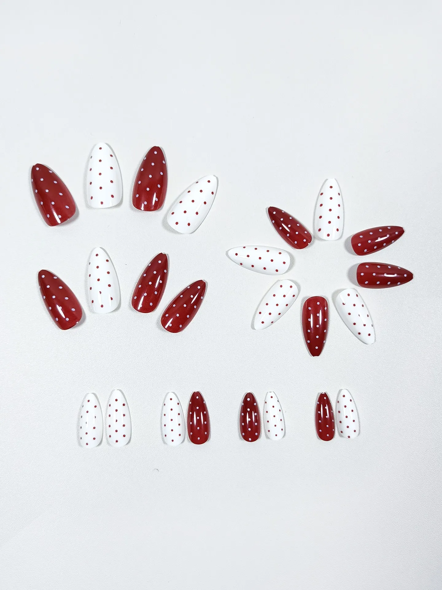 Burgun&Polka-dot Artificial Nails | Savana | Bestsellers