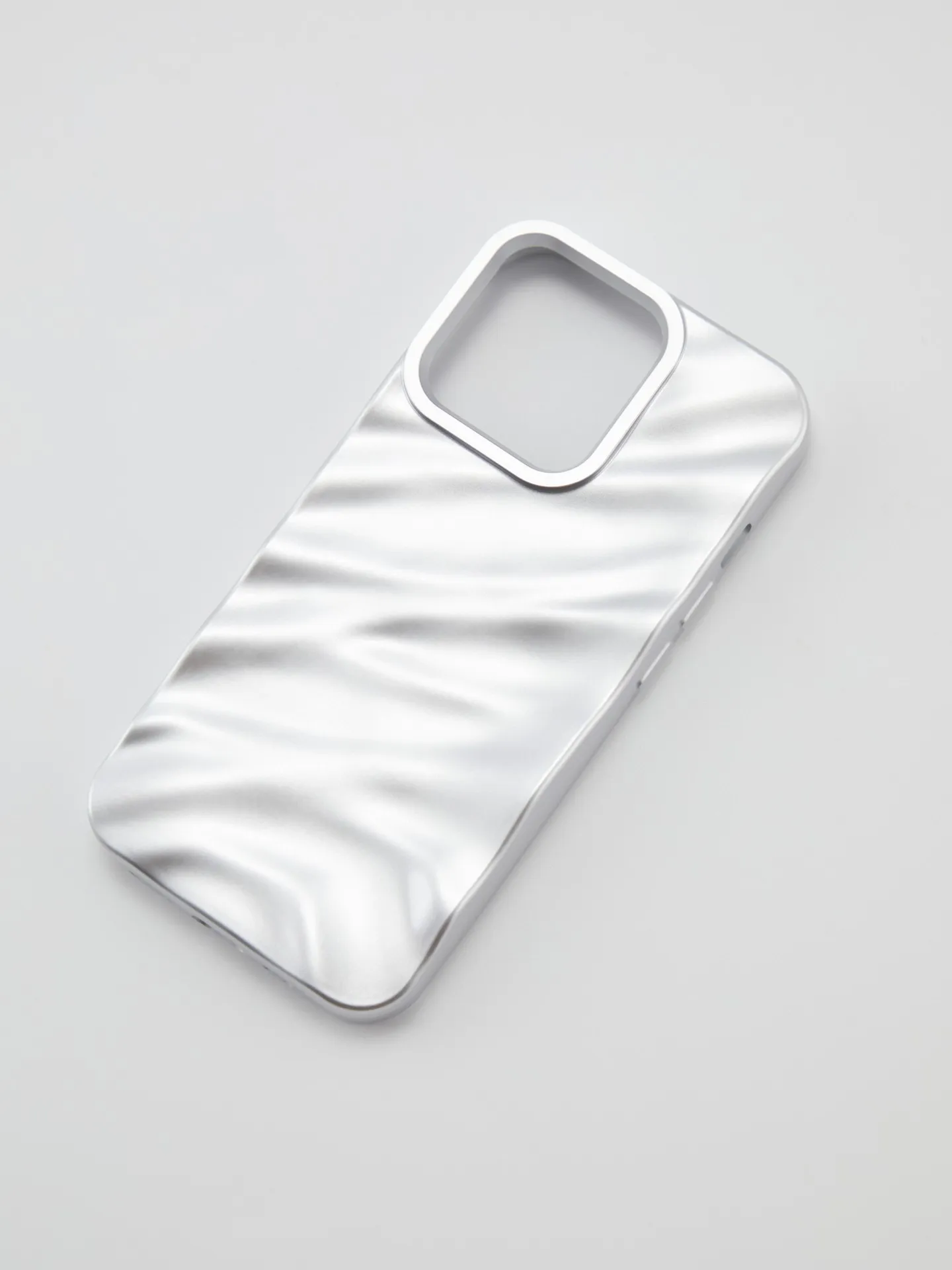 Solid Phone Case | Savana | Bestsellers