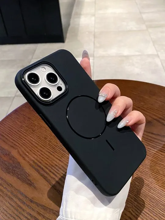 Wireless Charging Phone Case | Savana | Bestsellers
