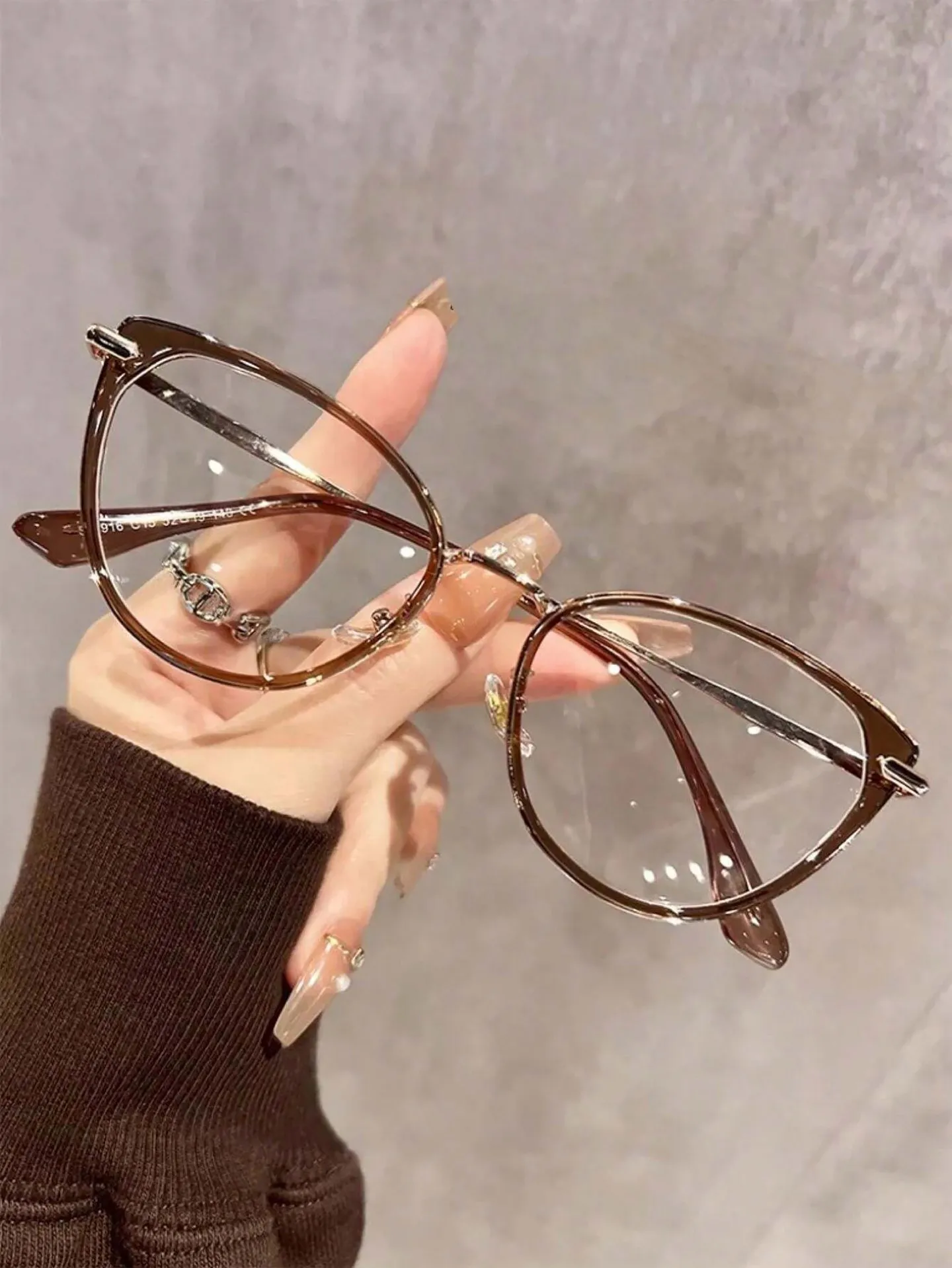Metal Plain Eyeglasses | Savana | Bestsellers