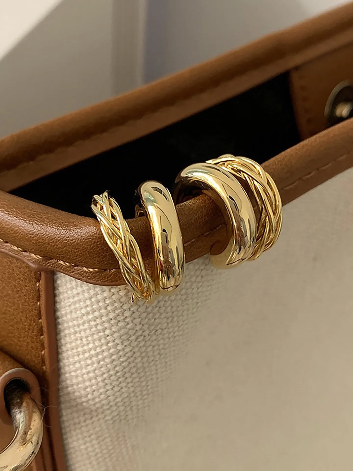 Stud Earrings | Savana | Bestsellers