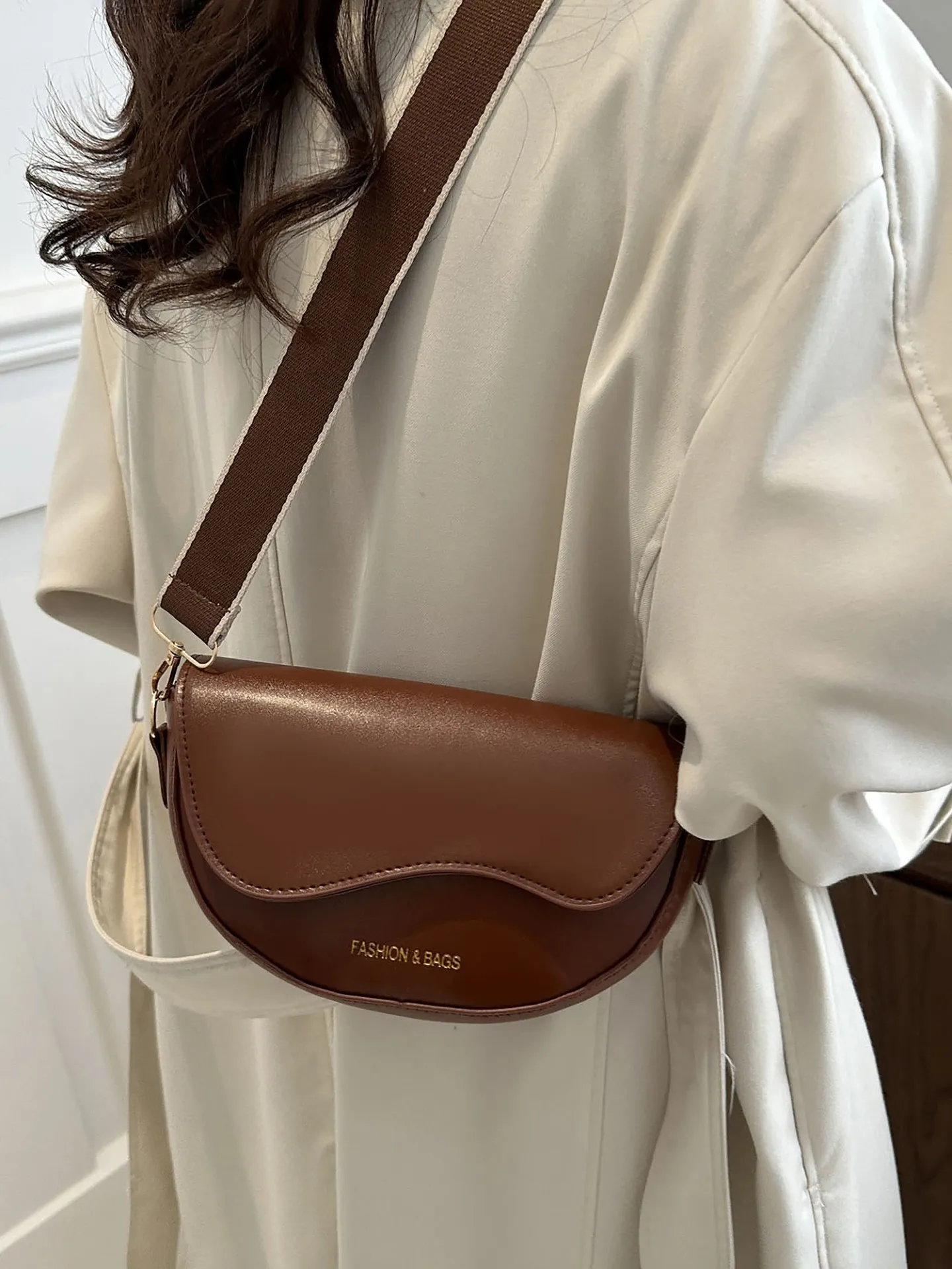 Solid Saddle Bag | Savana | Bestsellers