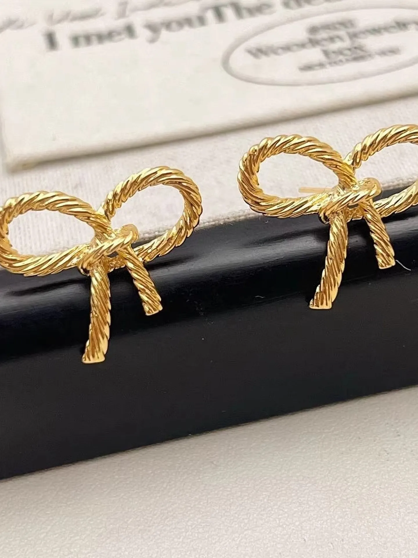 Bow Stud Earrings | Savana | Bestsellers