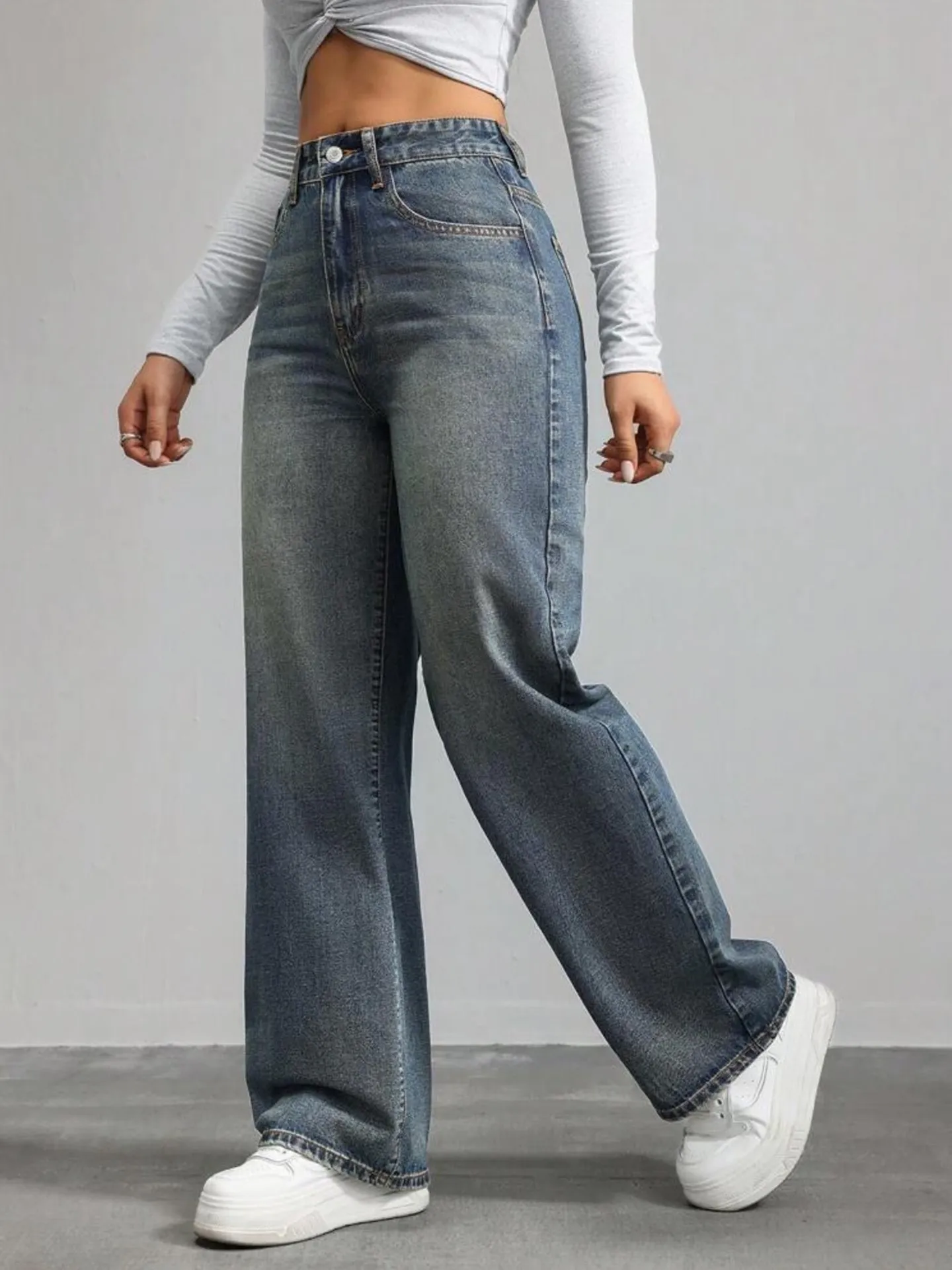 Contrast Stitch Straight Leg Jeans | Savana | Bestsellers