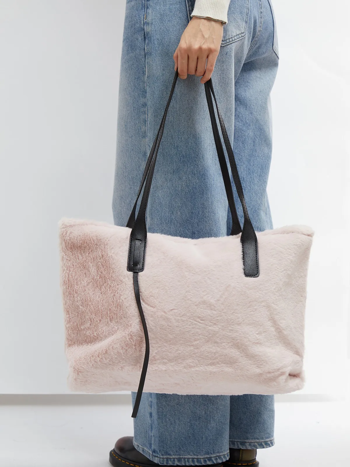 Solid Color Plush Tote Bag | Savana | Bestsellers