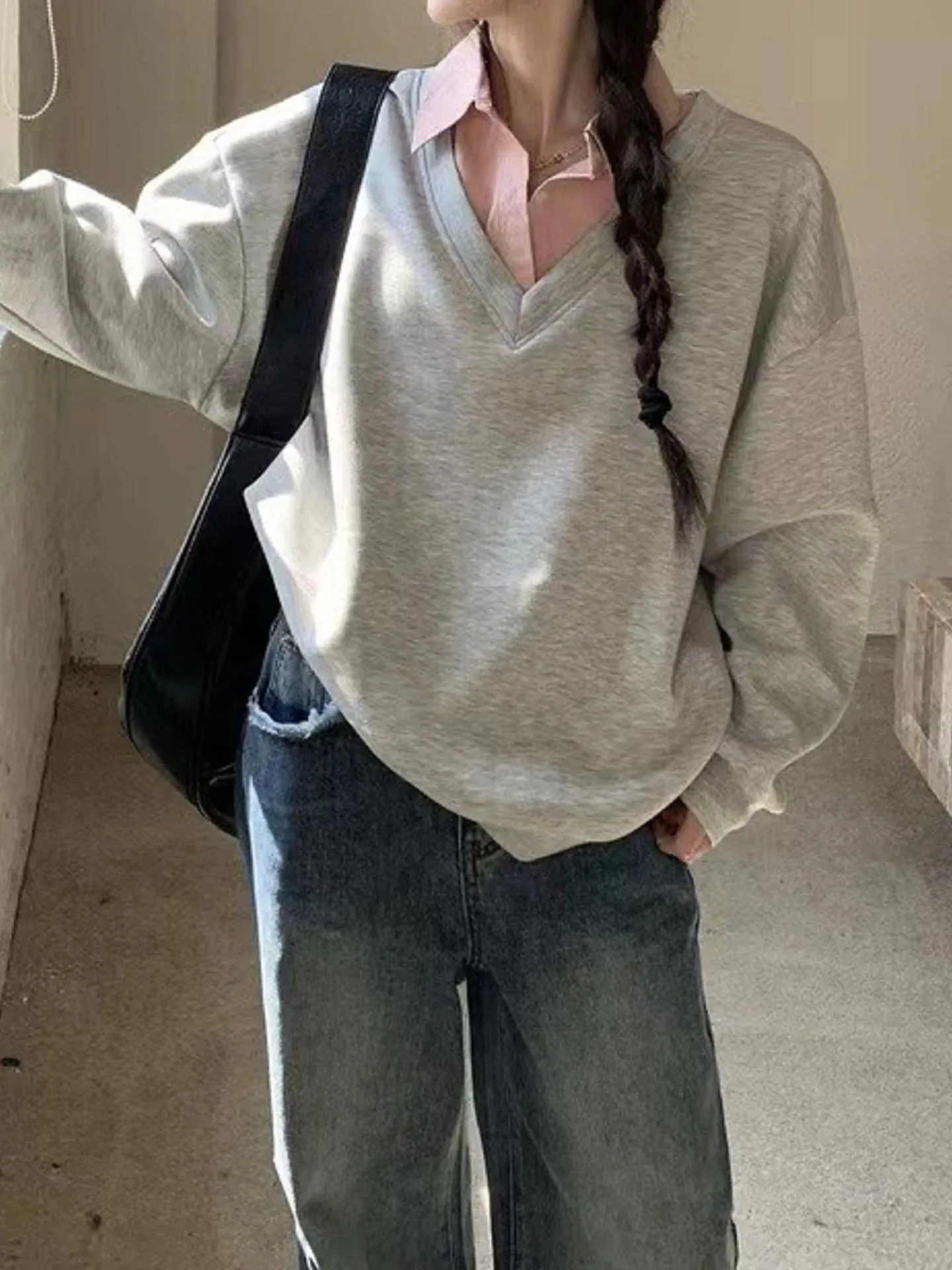 Contrast Pullover Sweatshirt | Savana | Bestsellers