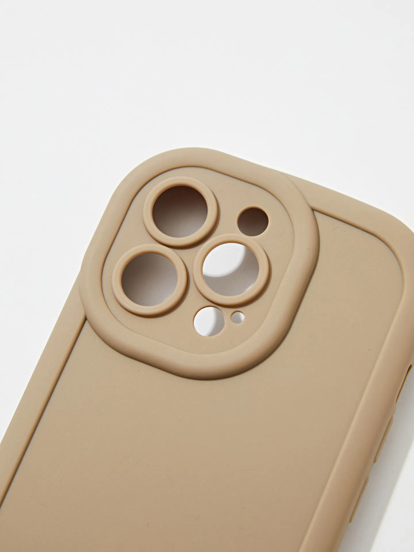 Solid Phone Case | Savana | Bestsellers