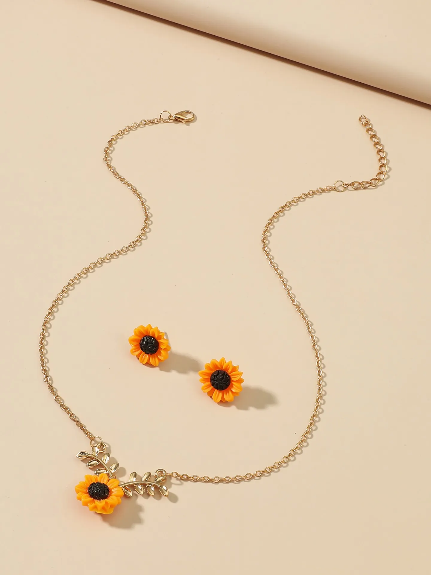 Flowers Imitation/Artificial Jewellery 2Pcs | Savana | Bestsellers