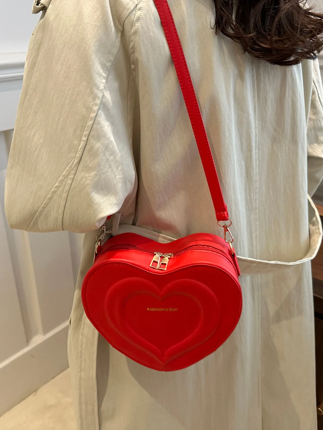 Heart Crossbody Bag | Savana | Bestsellers