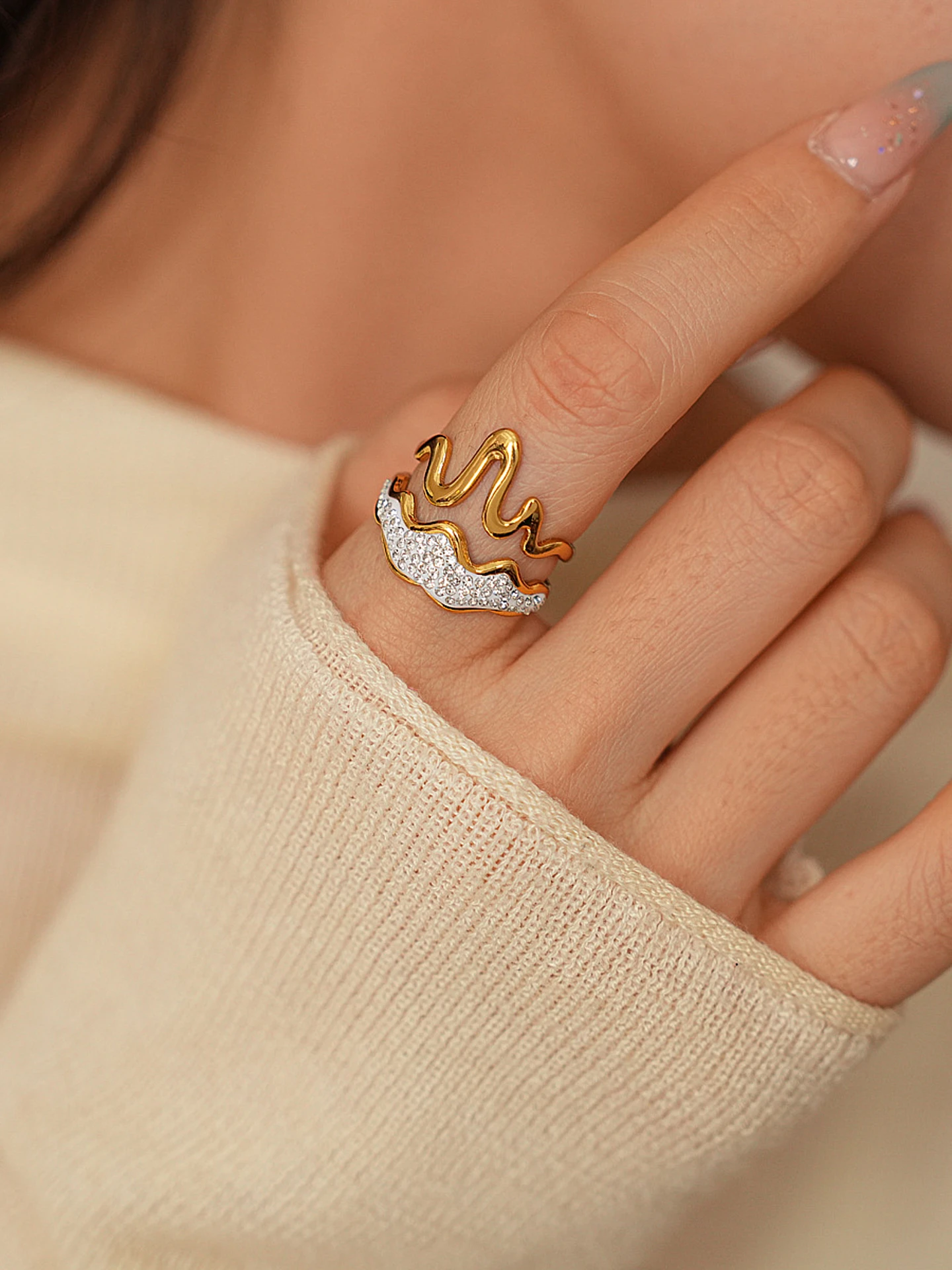 Rhinestone Fashion Ring | Savana | Bestsellers